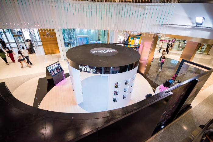 MISTINE POP UP BOOTH @ CENTRAL WORLD – NEO EXHIBIT CO.,LTD.